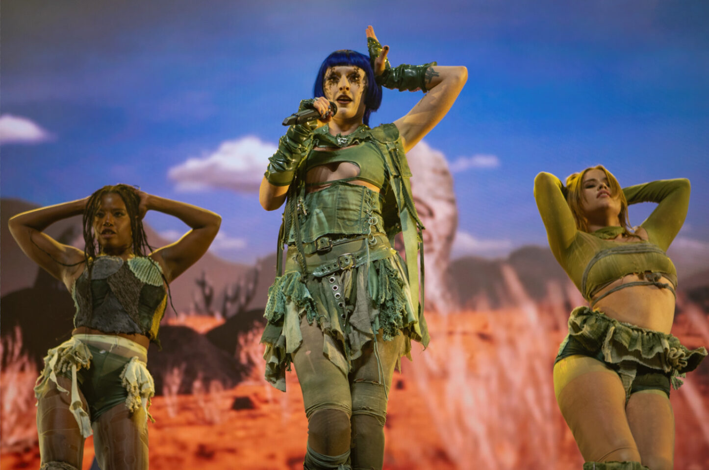 Live Review! Ashnikko - Weedkiller Tour 2023 - Alexandra Palace, London ...